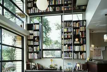 This Japanese-Style Box Home Boasts a Two Story Bookcase - Paperblog