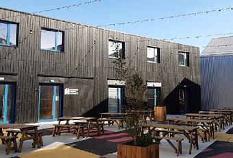 Courtyard at Hackney Bridge | Eat & Drink - Paperblog