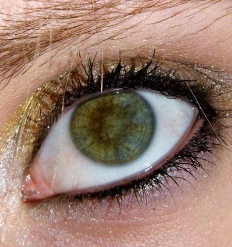 What Eyes Would Look Like Without Pupils - Paperblog